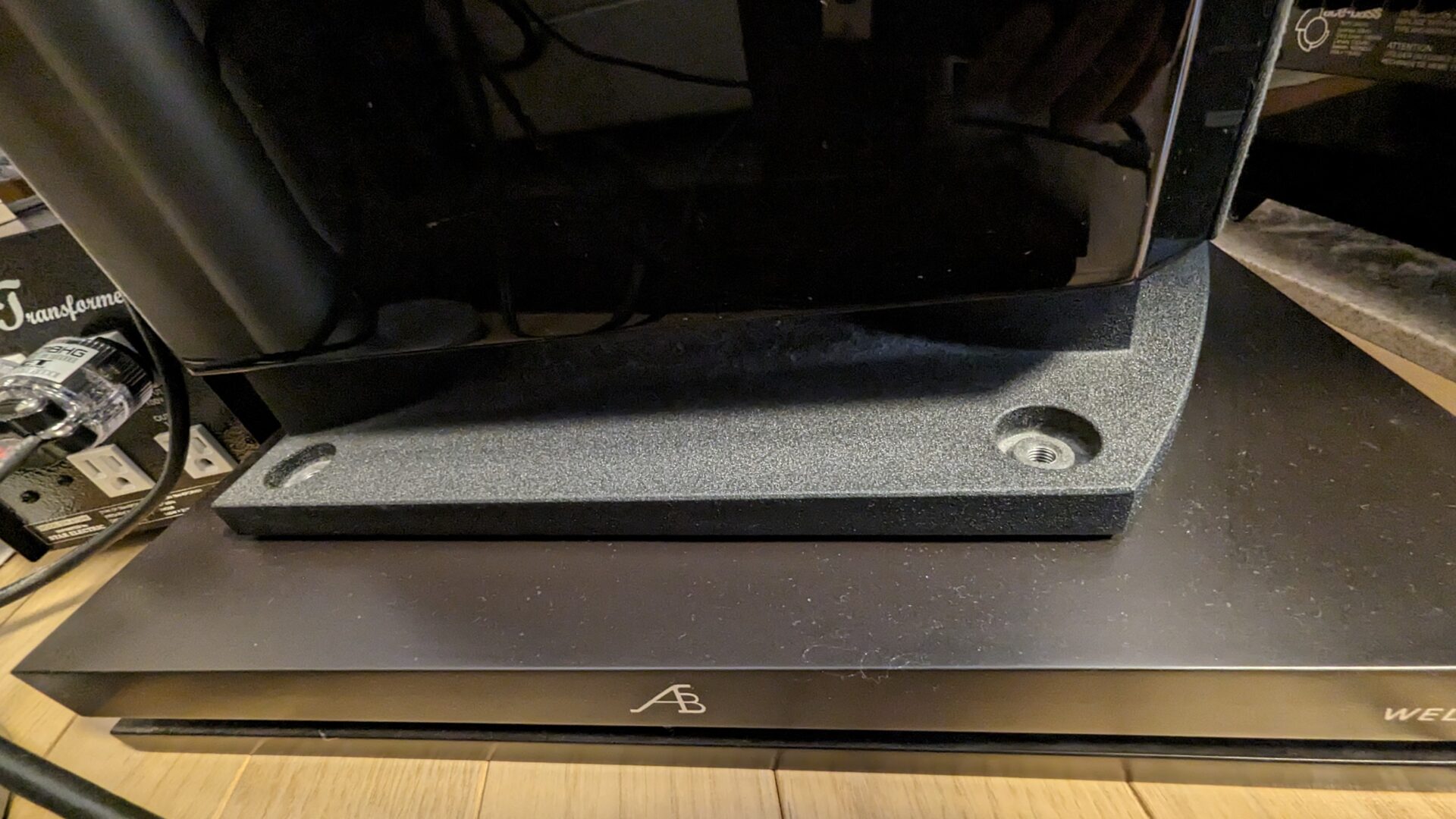 オーディオ用フローティングボード AIRBOW ウェルフロートボード レビュー。 究極のオーディオ用ボードです！！